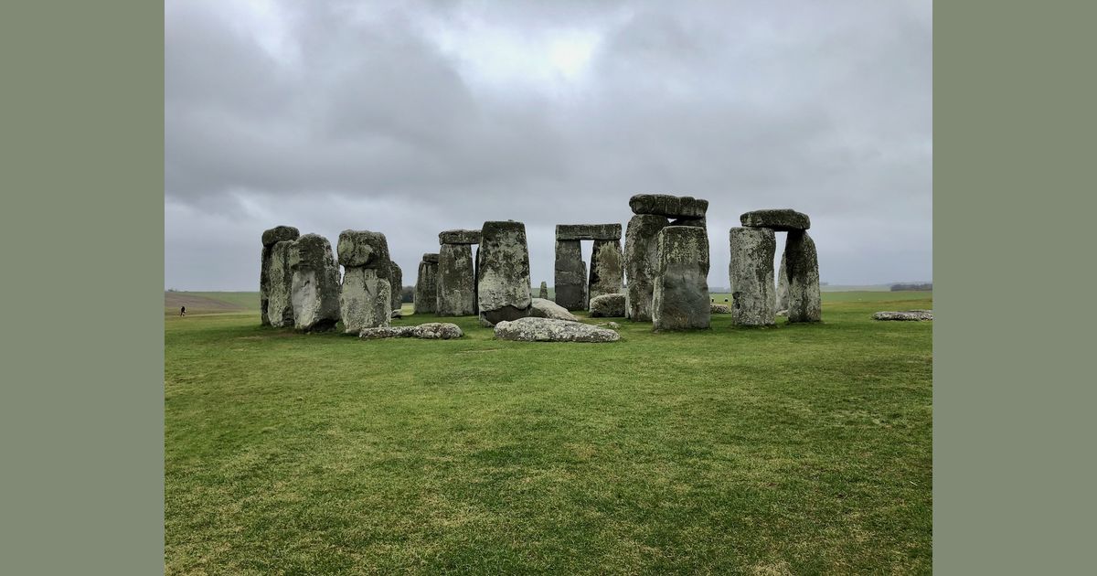 'tis a magic place, where the moon doth rise with a dragon's face | The ...