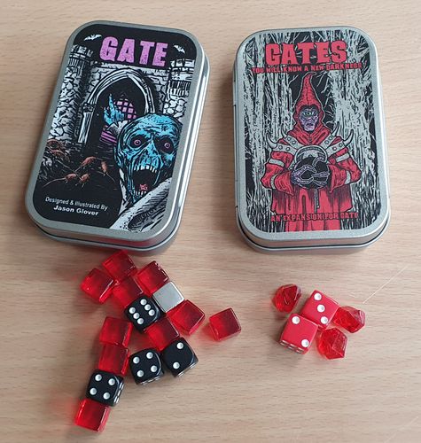 Different dice and health tokens | Gate