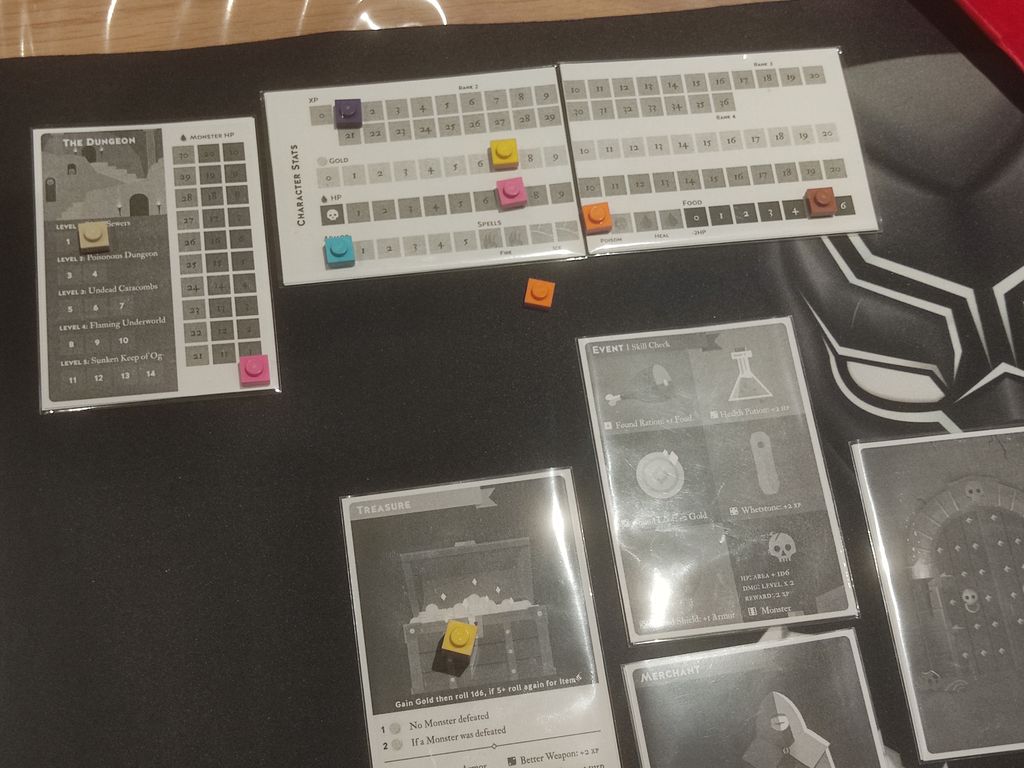 Best tokens = Lego 1x1 ? | Mini Rogue: A 9-Card Print-and-Play Game