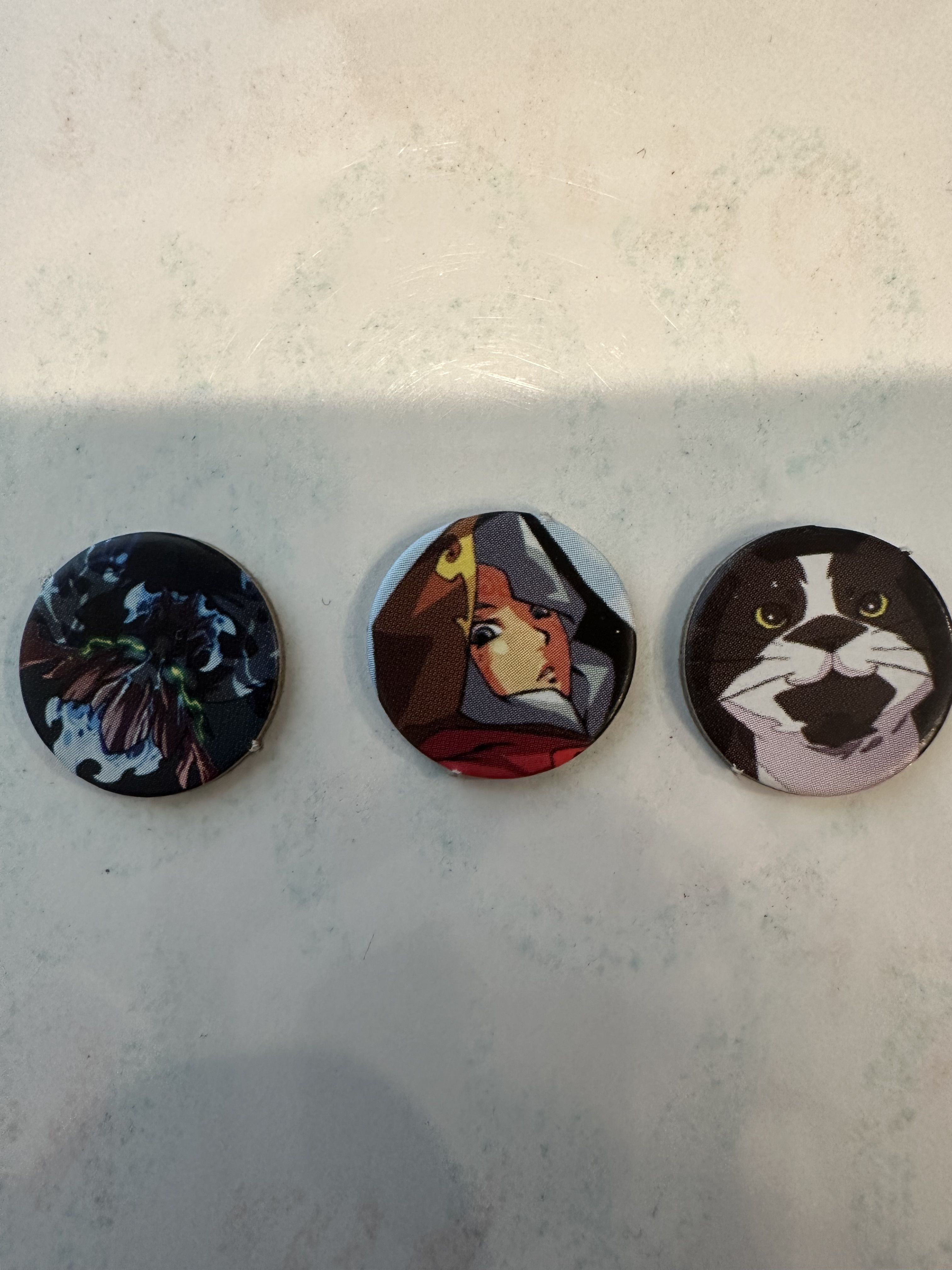 What are these three tokens? | Heroes of the Shire: Collectors Edition