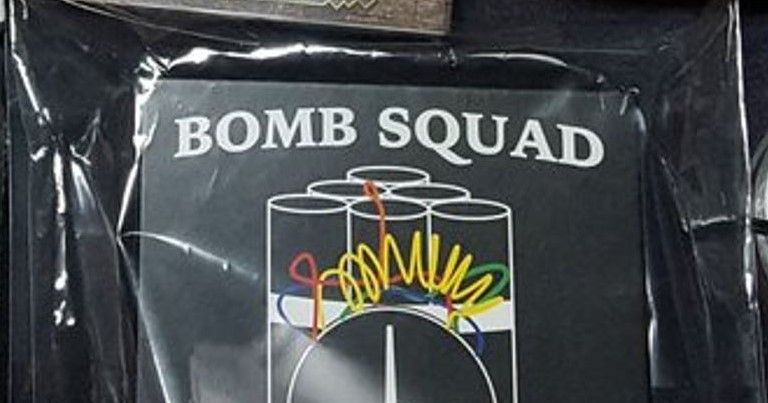 BOMB SQUAD | Board Game | BoardGameGeek