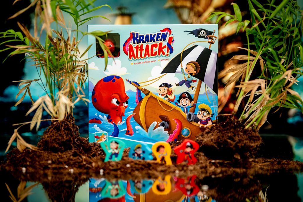 kraken attack pirates