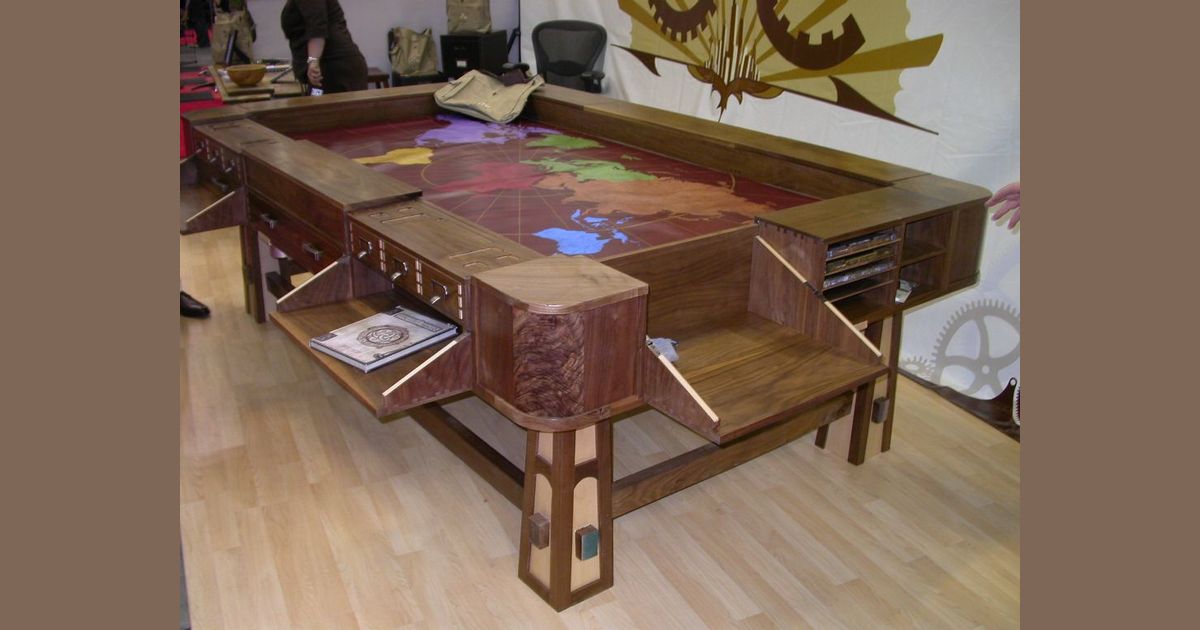 geek chic table
