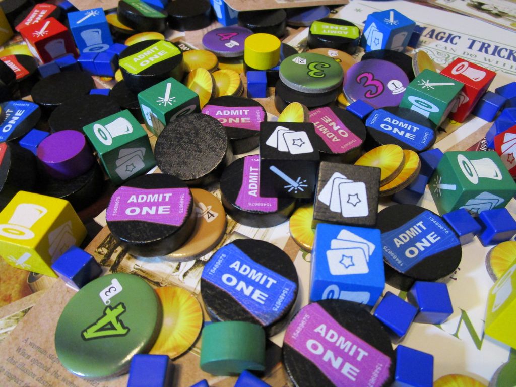 Cardboard Conjuring | Levitation: Masters of Magic