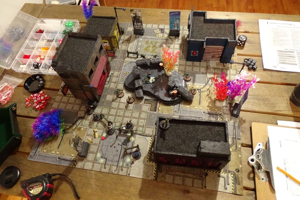Solo Wargaming From the Ground Up - A Review of Five Parsecs From Home ...