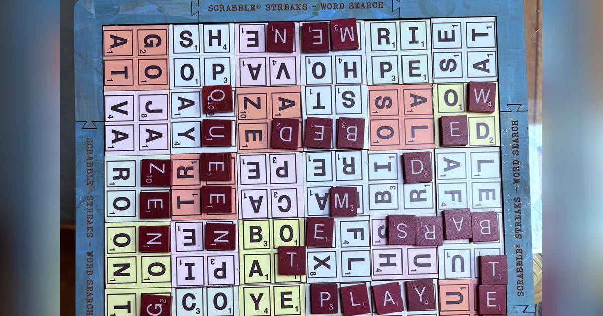 Scrabble Streaks Word Search | Board Game | BoardGameGeek