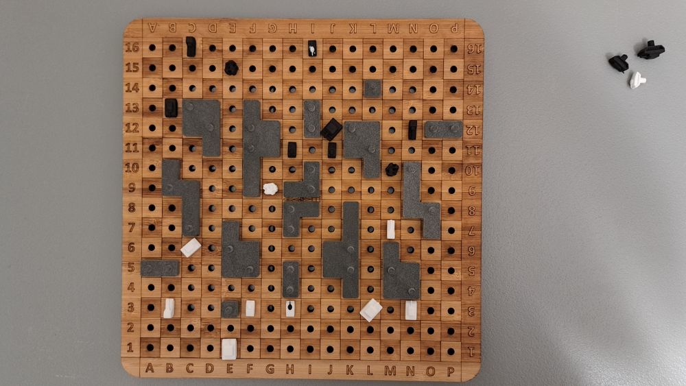 Custom pegboard version | Tank Chess