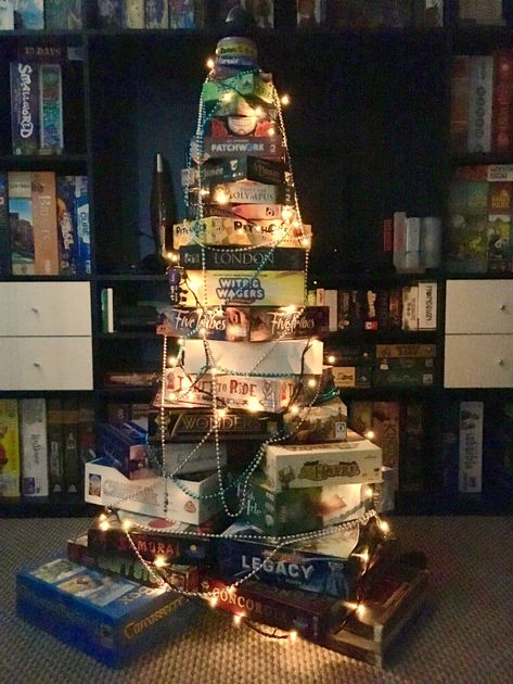 Gaming Around the Christmas Tree | It Beats Watching The TV | BoardGameGeek