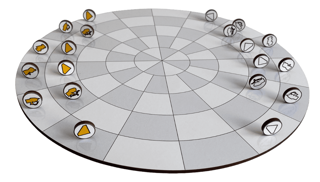 Dynamic Circular Chess | Board Game | BoardGameGeek
