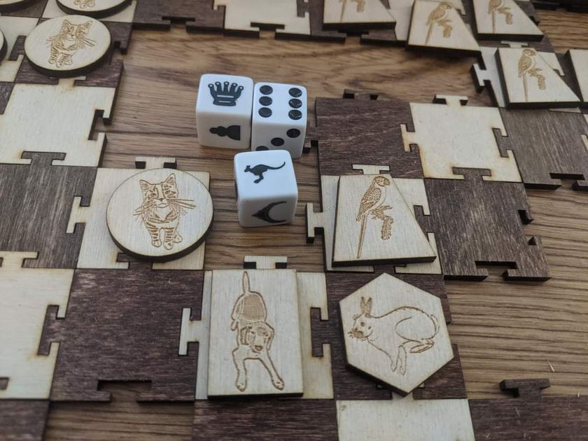 Fracas: The Battle of the Pets | Board Game | BoardGameGeek