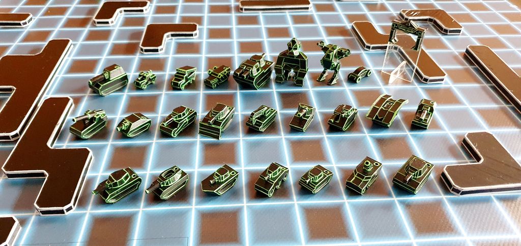 Tank Chess TRON-Style Build | Tank Chess