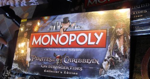 Monopoly: Pirates of the Caribbean On Stranger Tides Collector's ...