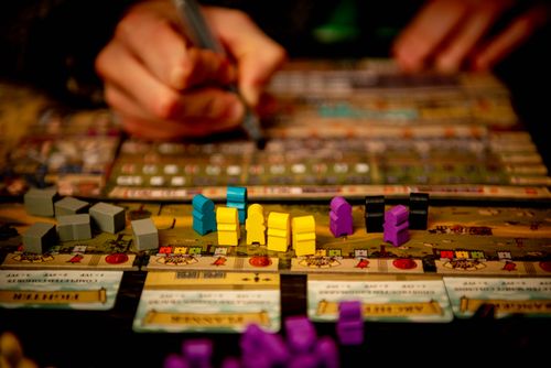Roma invicta! - A review by BoardGameColors | Hadrian's Wall