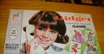 Gidget Fortune Teller game | Board Game | BoardGameGeek