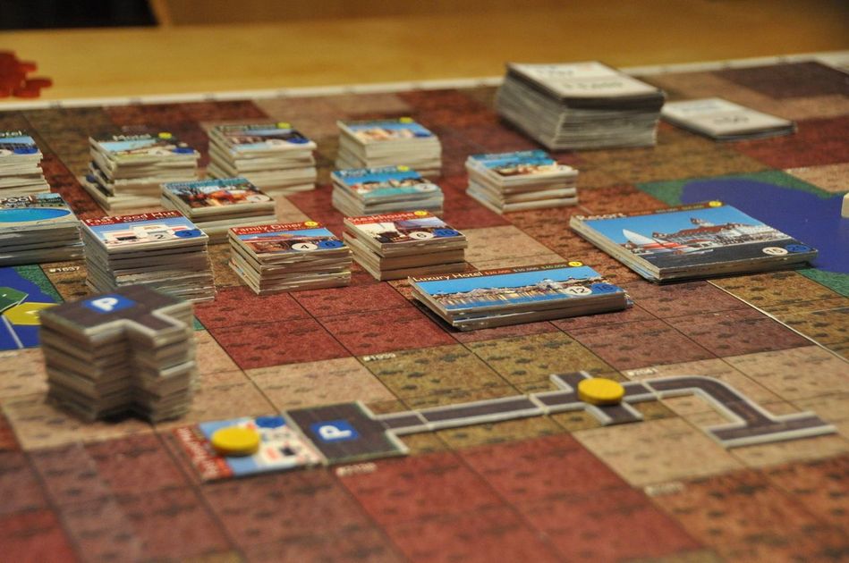 Resorts | Board Game | BoardGameGeek