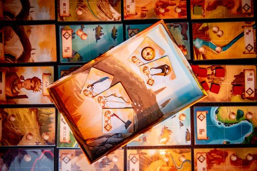 Sleepwalking in the land of Arzium - A review by BoardGameColors | Roam