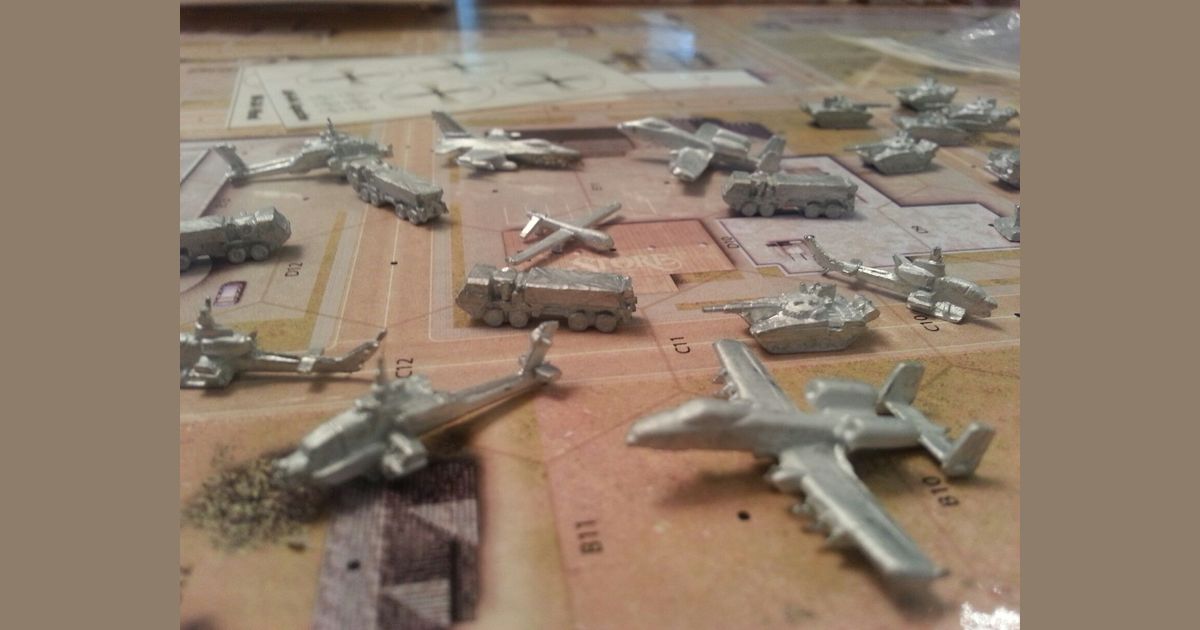 Thunderbolt-Apache Leader: Miniatures Set | Board Game Accessory ...