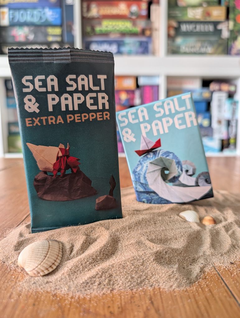Sea salt & paper - extra salt & pepper | Sea Salt & Paper: Extra Pepper