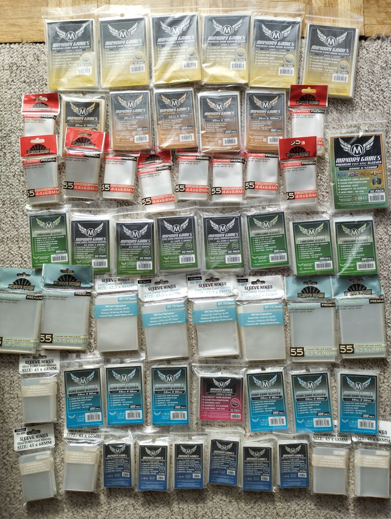 Card sleeves with rounded corners? | Lost Ruins of Arnak