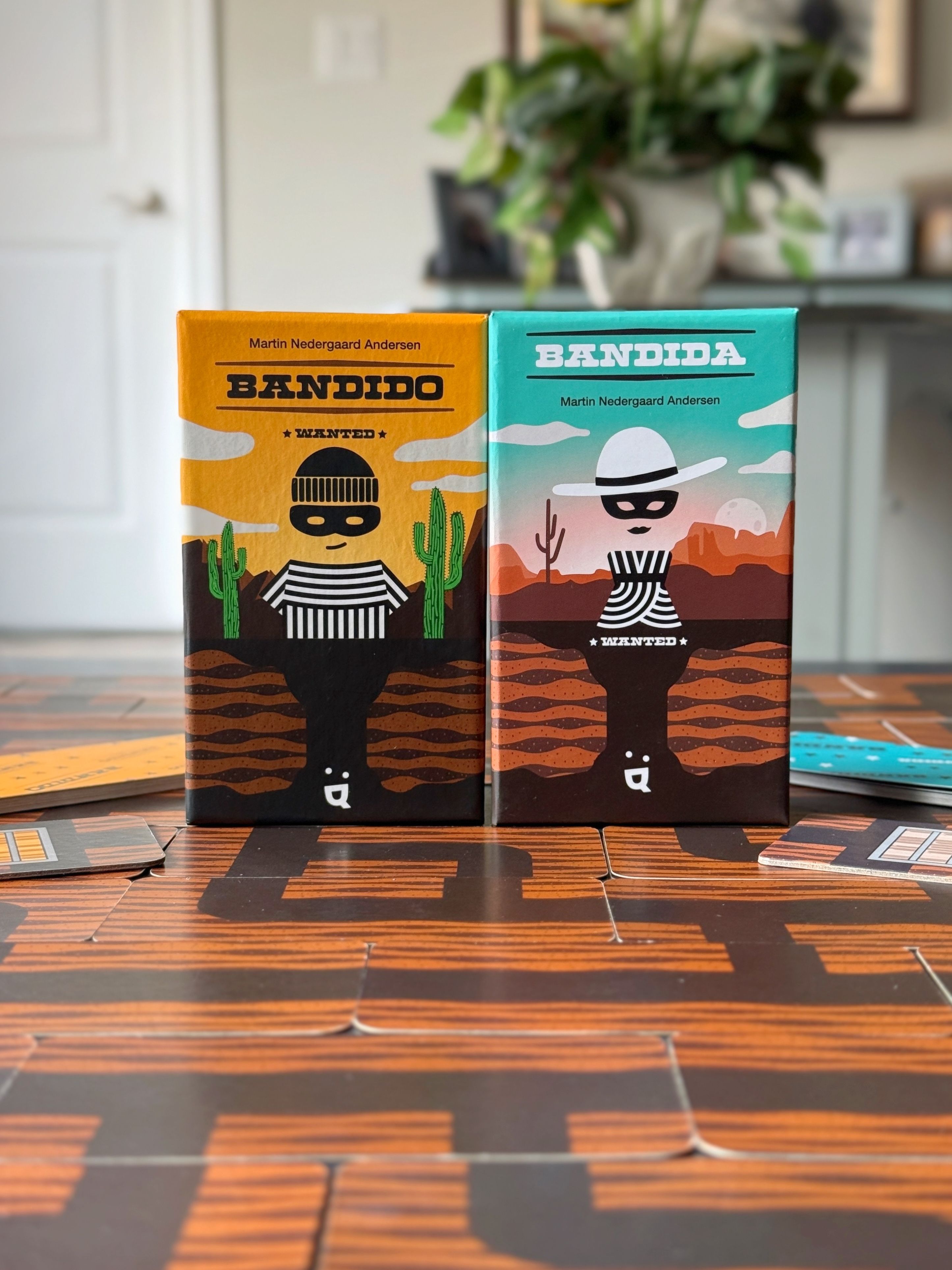 Small Box, Big Game(s) | A Comparison Review of Bandida vs. Bandido ...
