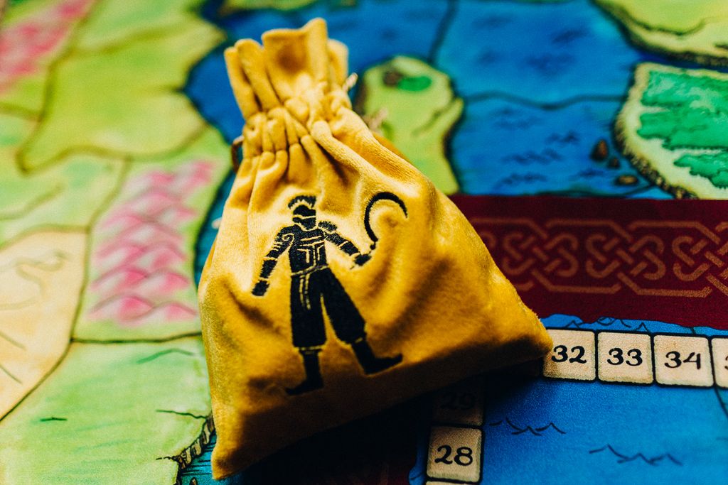 Bakelite Battles | Bloodstones