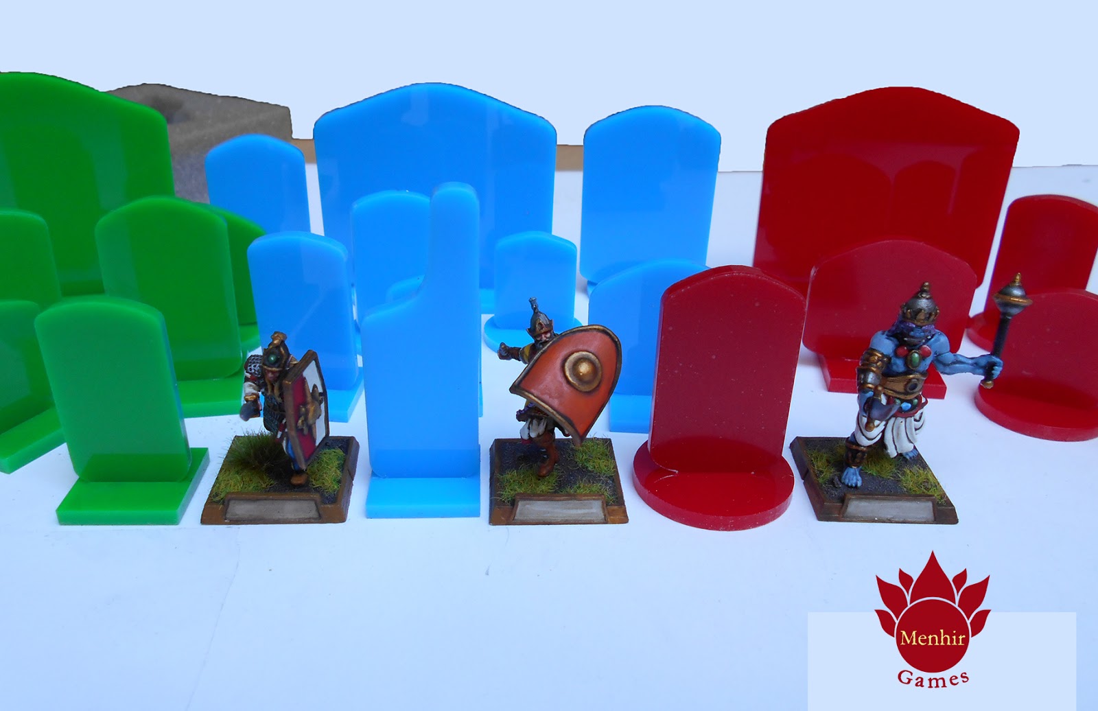 Generic/Standard plastic TOKEN-Miniatures/standees for board games