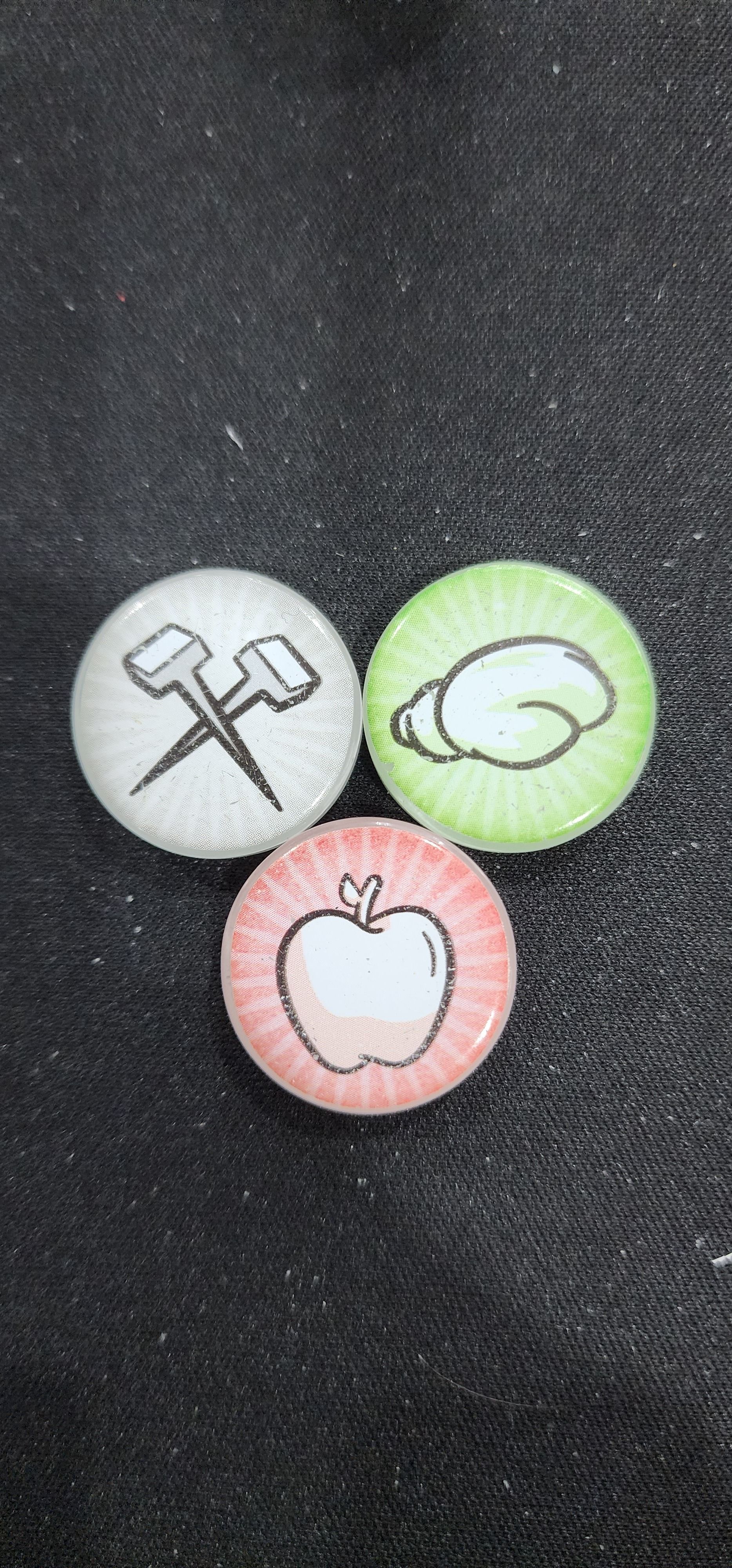 Acrylic tokens fade fast | Vagrantsong