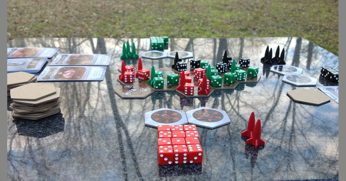 Station Fall | Board Game | BoardGameGeek