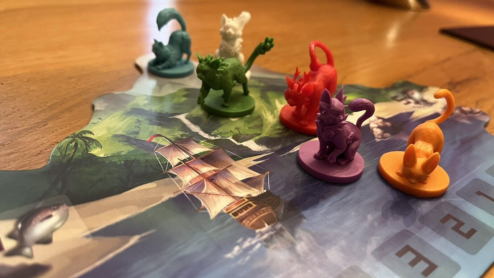 6 Official Miniatures to just replace the player markers | The Isle of Cats