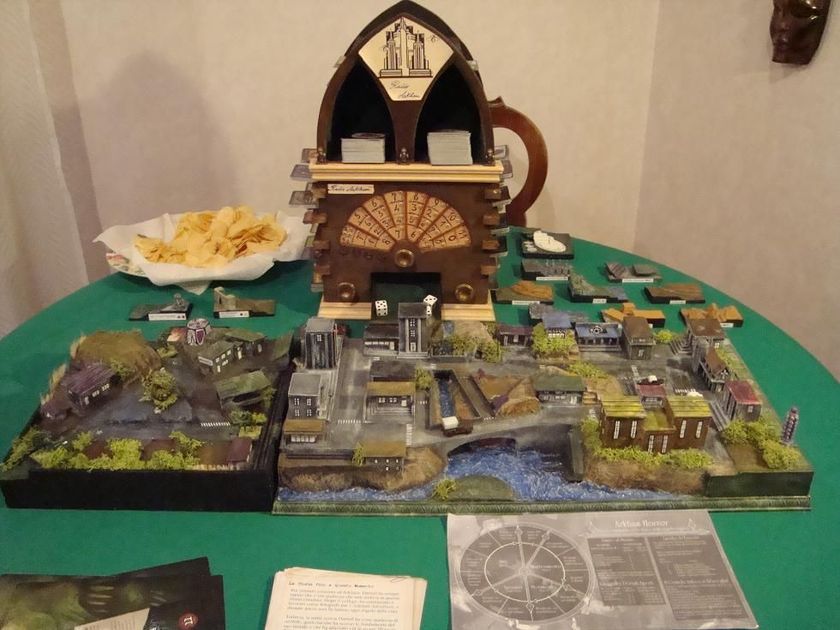 Arkham Horror | Image | BoardGameGeek