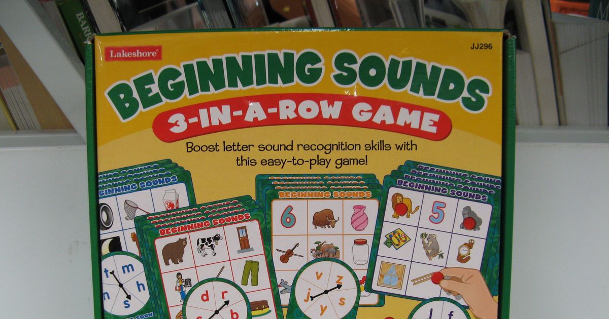 Beginning Sounds 3-in-a-Row Game | Board Game | BoardGameGeek