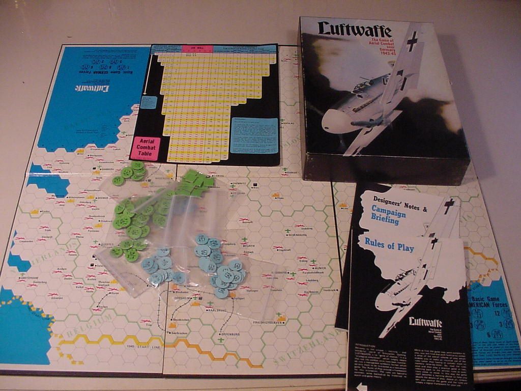 1st edition Luftwaffe, a review of the Strategic / Tactical game by the ...