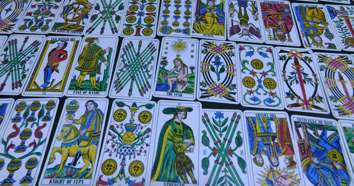 Wizard's Tower Solitaire | Board Game | BoardGameGeek