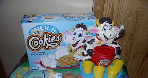 Milk & Cookies | Board Game | BoardGameGeek