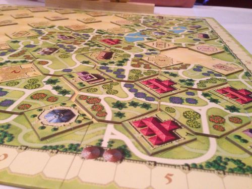 Tile-based games with unusual tile shapes | The Dice Tower | BoardGameGeek