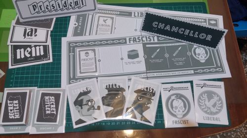 Secret Hitler | Image | BoardGameGeek