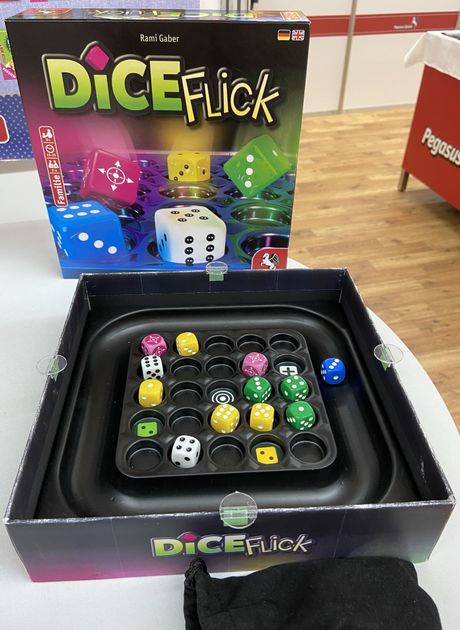 Dice Flick | Board Game | BoardGameGeek