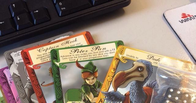 Play Me: Alice in Wonderdice – Tea Time | Board Game | BoardGameGeek