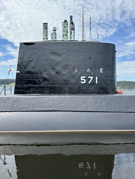 Navigating the Nautilus: SSN-571 in Groton, CT | Hans and Carl take ...
