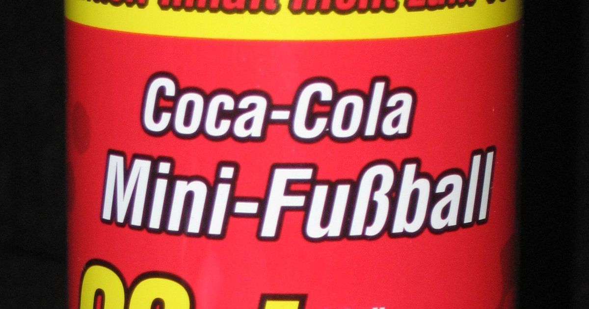 Coca-Cola Mini-Fußball | Board Game | BoardGameGeek