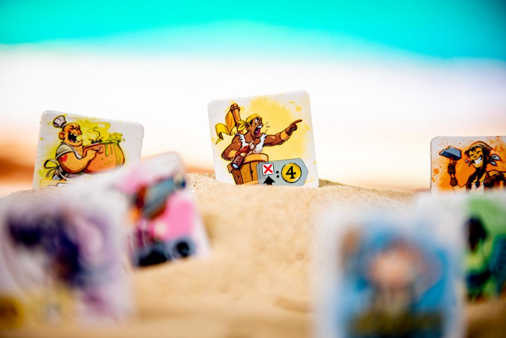 Captain Flip - Review @BoardGameColors | Captain Flip