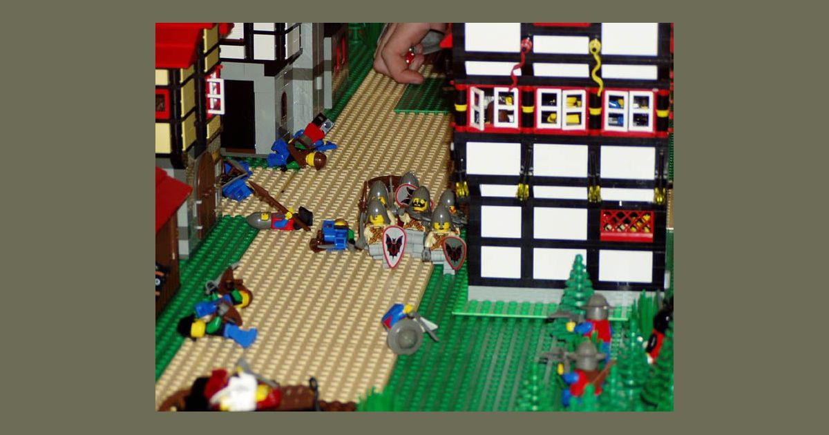 Brick Battles | Board Game | BoardGameGeek